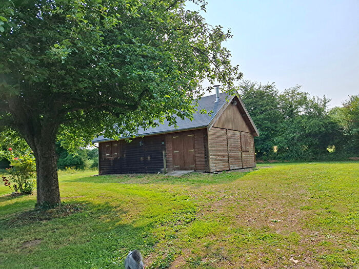 Maison à louer - Saint-Germain-des-Grois - 3 pièces - 2 chambres