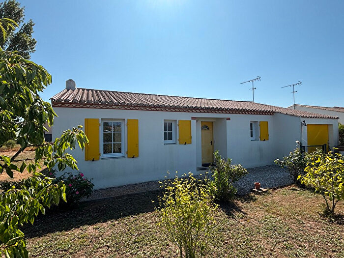 Saint-Michel-en-l'Herm - Maison 4 pièces à vendre
