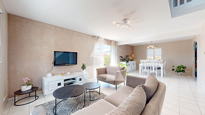 Maison à vendre - La Chapelle-sur-Erdre, Gesvrine - 7 pièces - 5 chambres