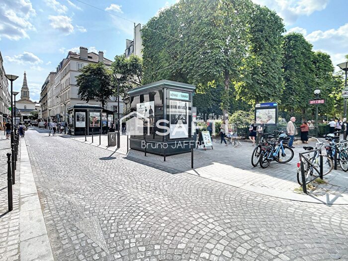 Appartement à vendre - Paris e , Violet, Commerce - 3 pièces - 1 chambre