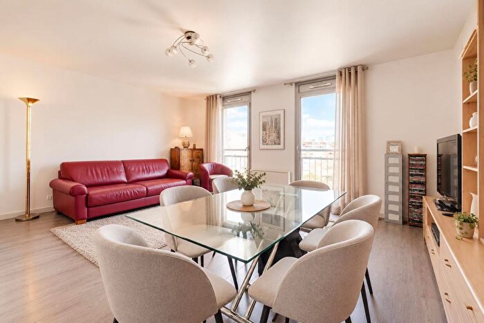 Montreuil, Bas Montreuil, République : Appartement 5 pièces à vendre