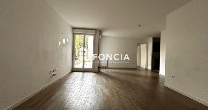Corbeil-Essonnes, Nacelle, Papeterie : Appartement 2 pièces à vendre