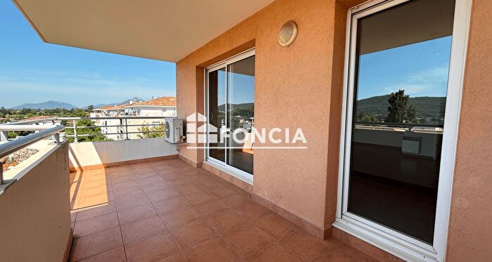 Appartement 4 pièces à vendre à Hyères, Maurels
