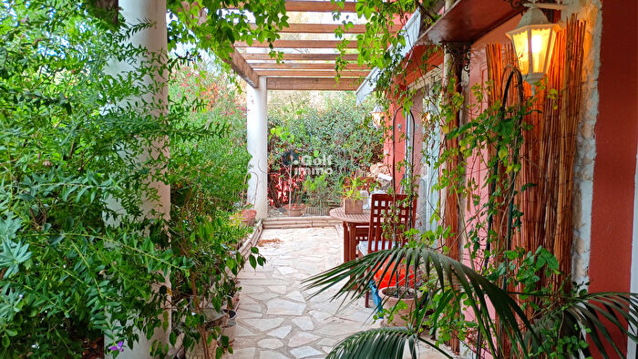 Appartement à vendre - Menton, Haut Borrigo, Saint-Paul-Garavan, Vallée de Gorbio - 3 pièces - 2 chambres