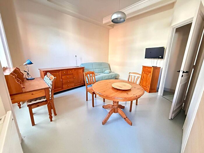 Appartement à louer - Gambetta, Tourcoing - 1 pièce