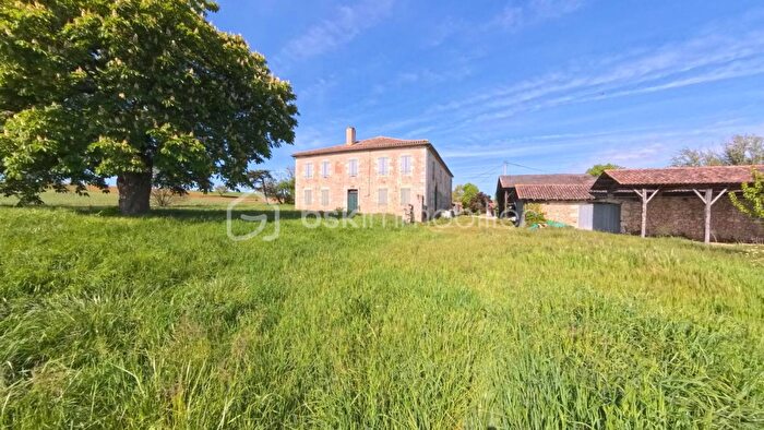 Maison 12 pièces à Fleurance, à vendre