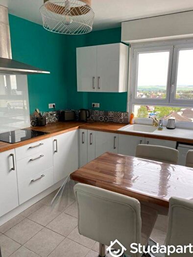 Appartement à louer - Sainte Geneviève ZUS, Auxerre - 1 pièce - 3 chambres