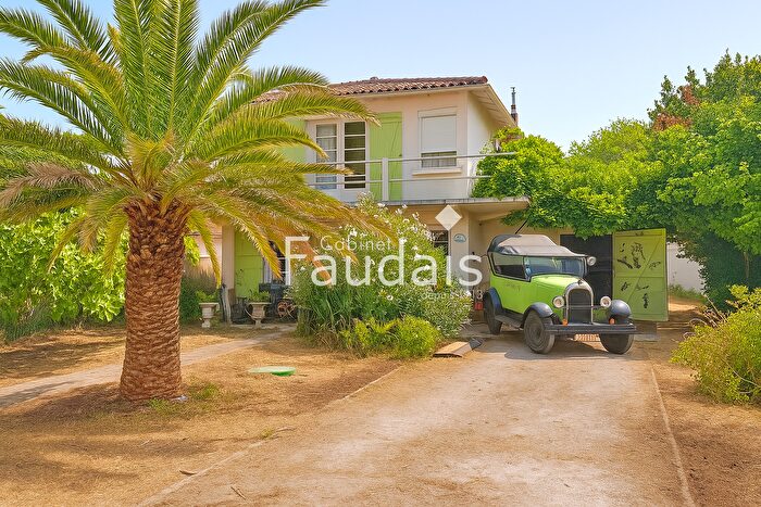 Maison à vendre - La Flotte - 7 pièces - 4 chambres