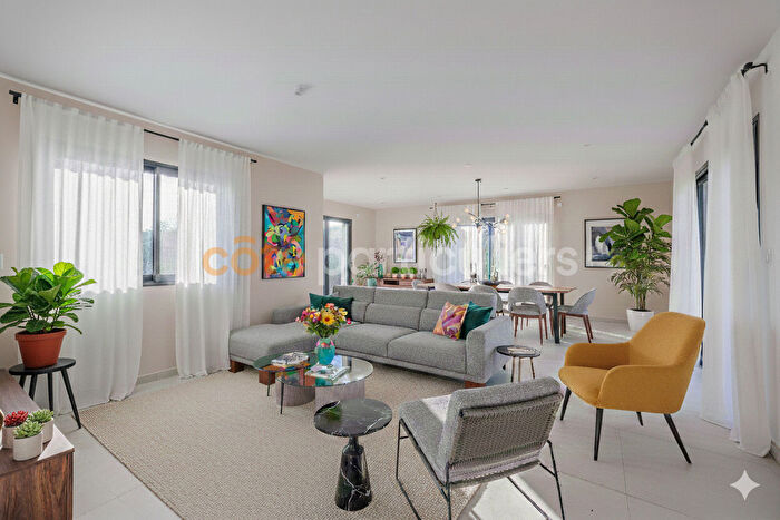 Maison à vendre - Sainte-Luce-sur-Loire - 7 pièces - 5 chambres