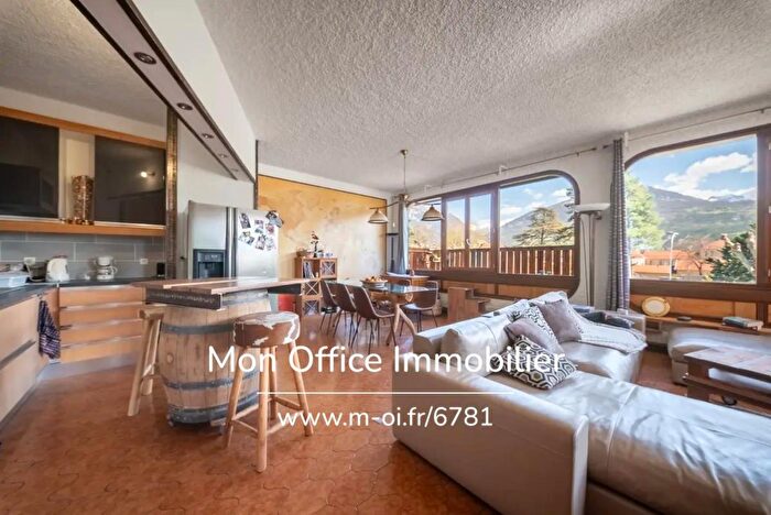 Embrun : Maison 9 pièces à vendre