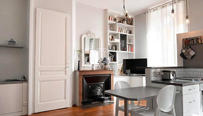 Appartement à vendre - Lyon e  - 2 pièces - 1 chambre