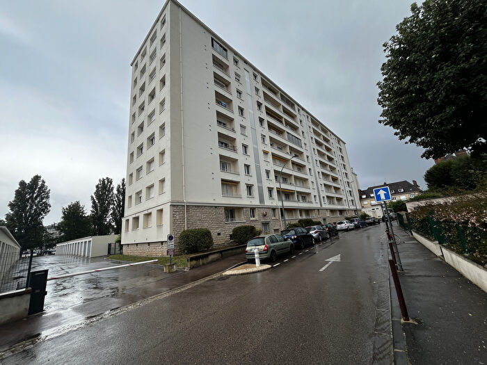Appartement à vendre - Troyes, Jules Guesde - 4 pièces - 3 chambres