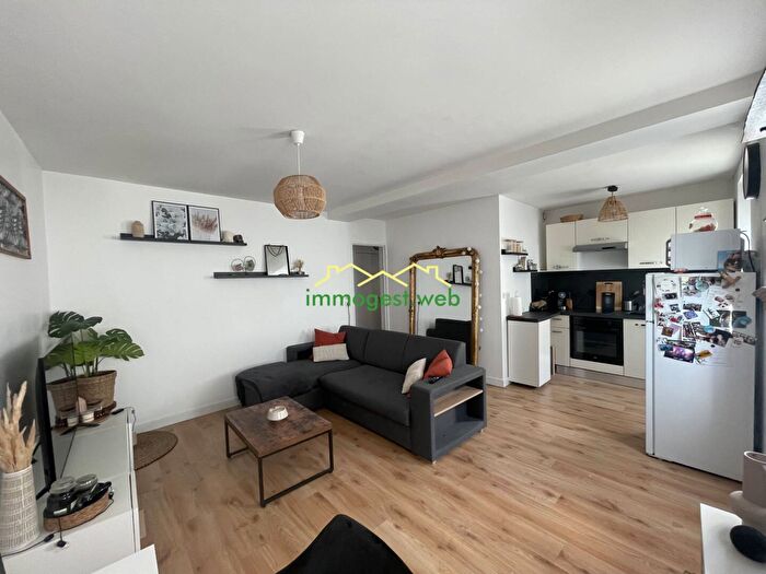 Appartement à louer - Neuilly-en-Thelle - 2 pièces - 1 chambre