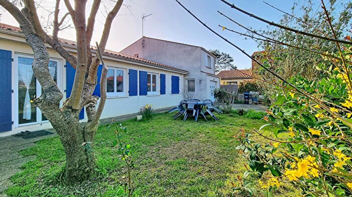 Maison à vendre - La Jarne - 6 pièces - 4 chambres