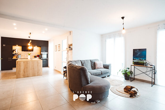 Maison à vendre - Boulazac - 5 pièces - 4 chambres