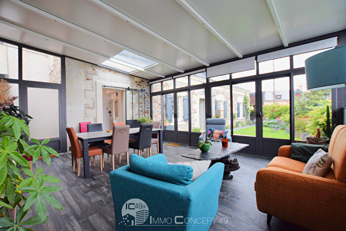 Maison 5 pièces à Saint-Jean-des-Mauvrets, à vendre