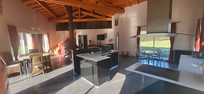 Maison à vendre - Salles - 4 pièces - 2 chambres