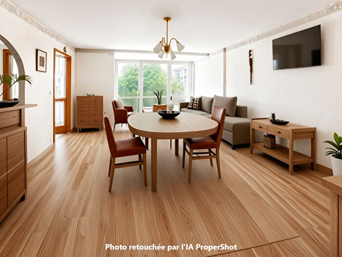 Appartement 3 pièces à vendre à Quartiers Ouest, Bourg lEvesque