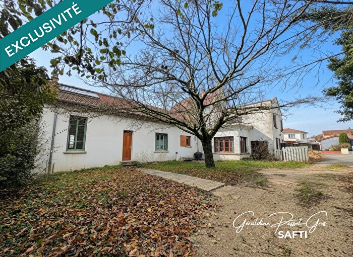 Maison à vendre - Barbières - 12 pièces - 7 chambres