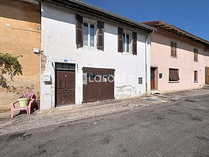 Maison 4 pièces à Saint-Amour, à vendre