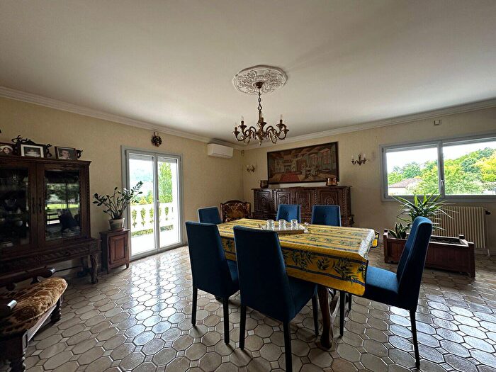 Maison 4 pièces à louer à Saint-Vincent-de-Mercuze