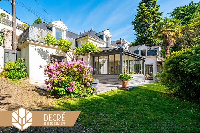Maison 6 pièces à Nantes, Hauts-Pavés, Saint-Pasquier, Saint-Félix, Université, à vendre