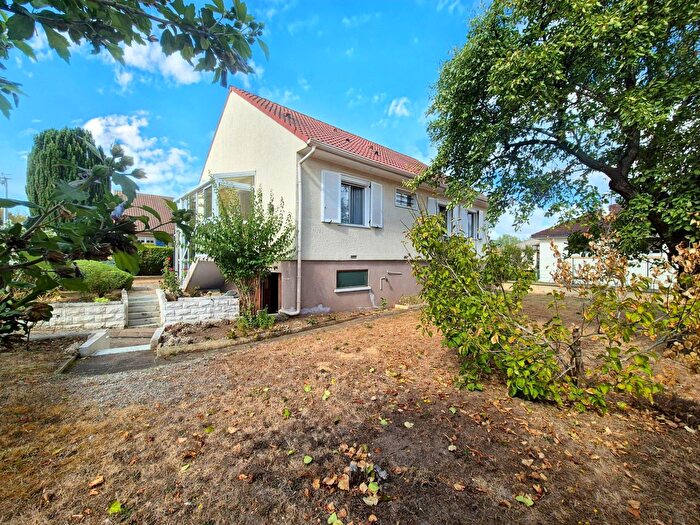 Maison 5 pièces à Rosny-sur-Seine, à vendre