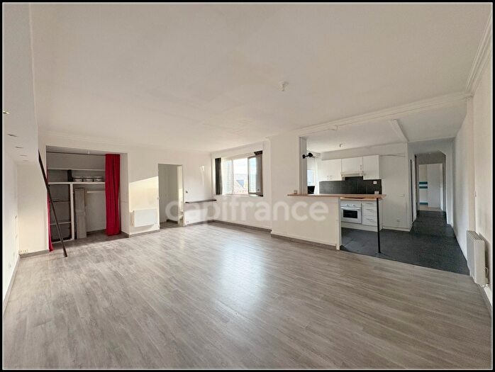 Appartement à louer - Elbeuf, La Cerisaie, Cours Carnot - 3 pièces - 2 chambres