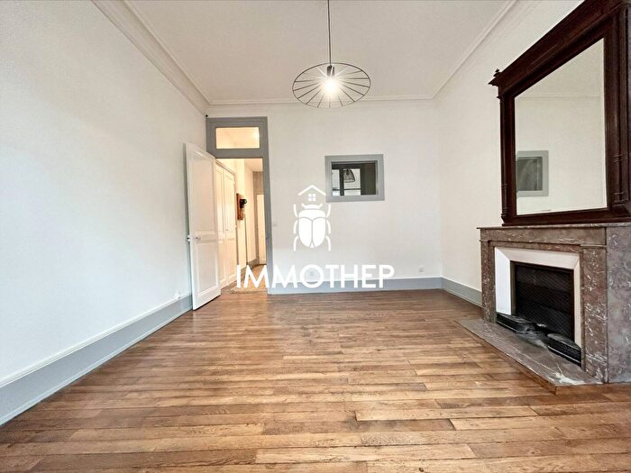 Appartement à louer - Centre-ville, Victor Hugo, Grenoble - 2 pièces - 1 chambre