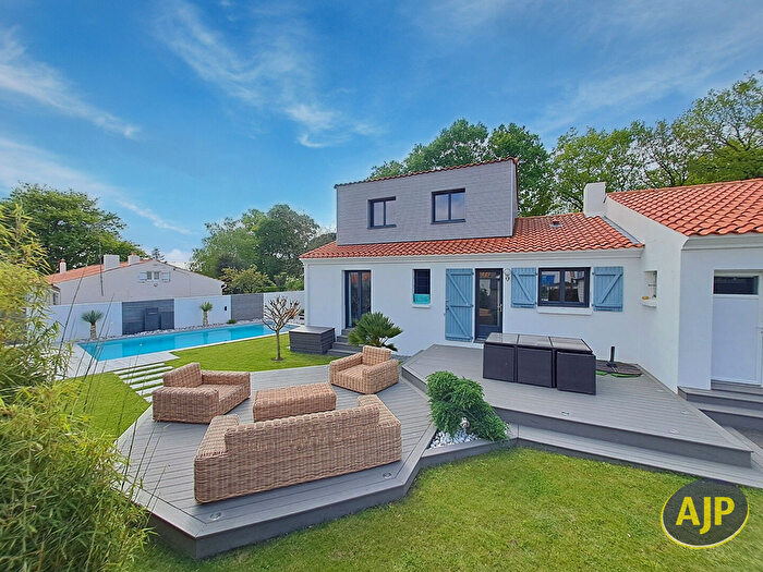 Maison à vendre - La Garnache - 5 pièces - 4 chambres