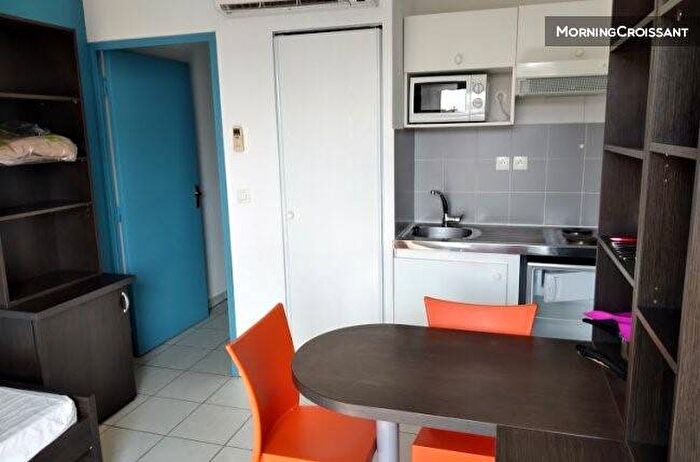 Appartement à louer - Champ de Mars, Toulon - 1 pièce