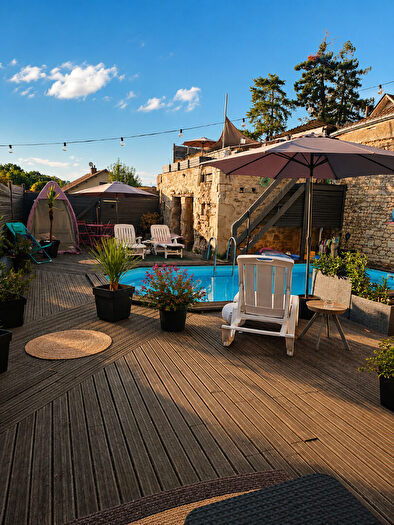 Maison 11 pièces à La Roche-Posay, à vendre