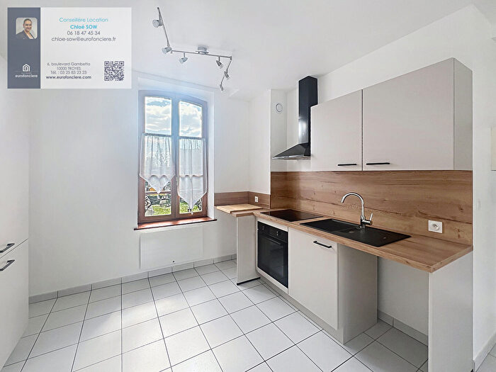 Sainte-Savine : Appartement 3 pièces à louer