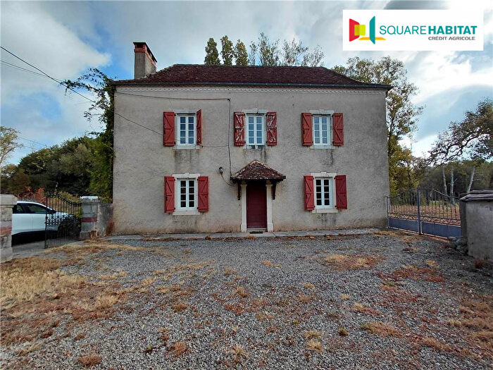 Appartement 5 pièces à Castétis, à louer
