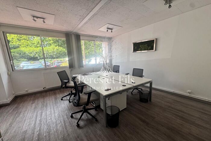 Appartement 4 pièces à La Celle-Saint-Cloud, La Chataigneraie, à vendre
