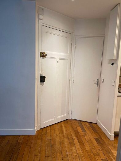 Appartement à louer - Alleray Procession, Paris ème arrondissement - 2 pièces - 1 chambre