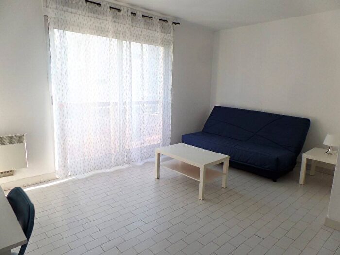 Appartement à louer - Synagogue-Bonaventure, Avignon - 1 pièce