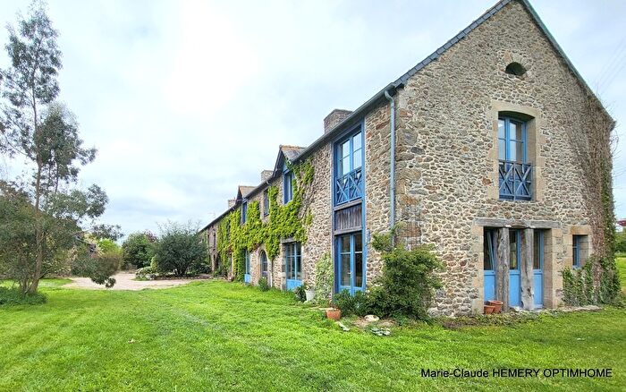 Maison à vendre - Ploubalay - 11 pièces - 7 chambres