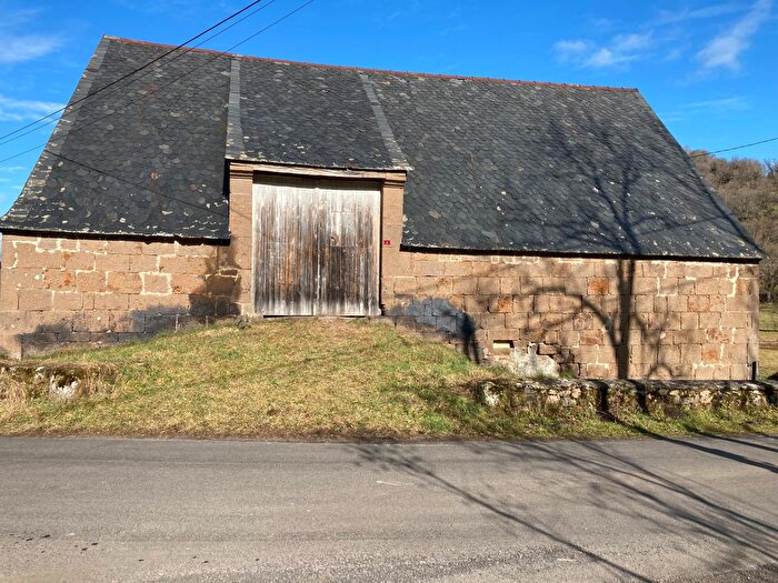 Maison 2 pièces à Menet, à vendre