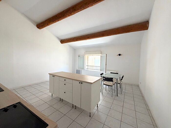 Appartement 3 pièces à vendre - Salon-de-Provence, Centre-ville