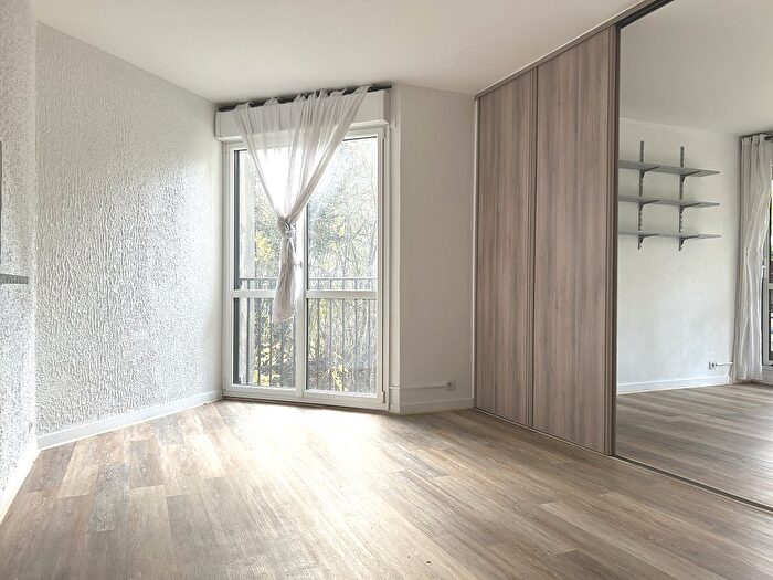 Appartement à louer - Grigny, Grigny, Gare - 3 pièces - 2 chambres