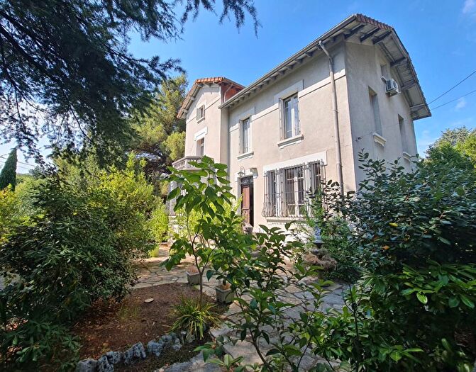 Alès, Brésis, Prés Rasclaux : Maison 10 pièces à vendre
