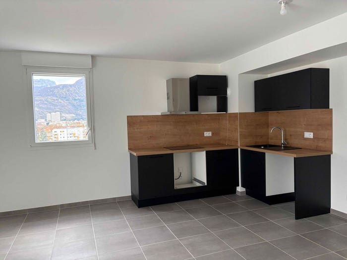 Abbaye, Grenoble - Appartement 4 pièces à louer