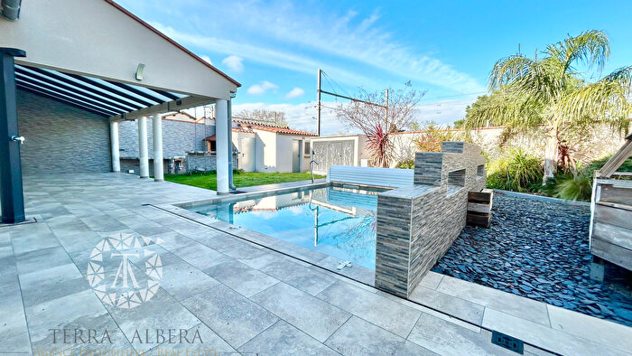 Maison à vendre - Elne - 5 pièces - 4 chambres