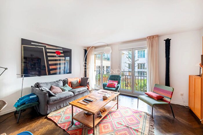 Appartement à vendre - Paris e , Barbès, Château Rouge - 4 pièces - 3 chambres