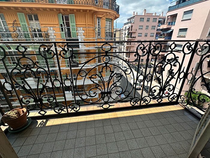 Appartement 3 pièces à vendre - Nice, Garibaldi