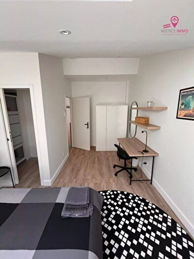 Claveliere-Malletiere, Oullins-Pierre-Bénite : Appartement 1 pièce à louer