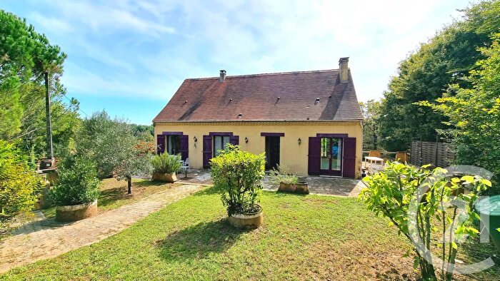 Maison à vendre - Vitrac - 6 pièces - 4 chambres