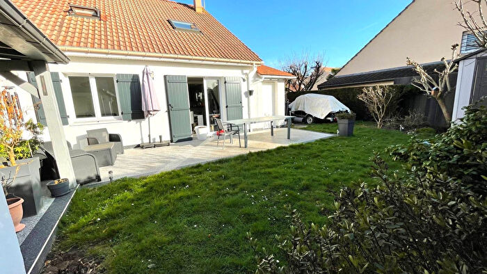 Maison à vendre - Pontault-Combault, Centre commercial - 6 pièces - 4 chambres