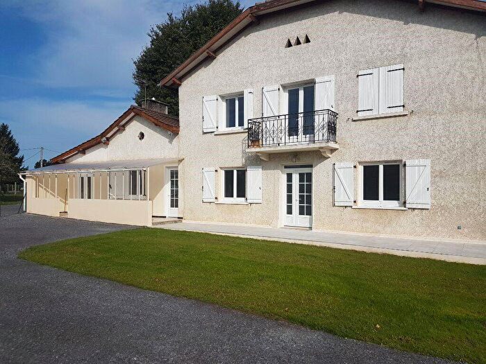 Appartement à louer - Latrille - 5 pièces - 4 chambres